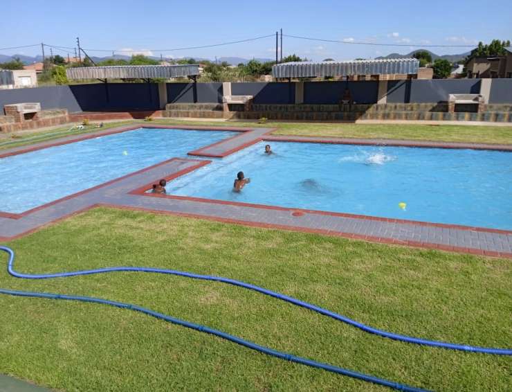 Di-Ngwako – Lodge, Lifestyle and Swimming Pools